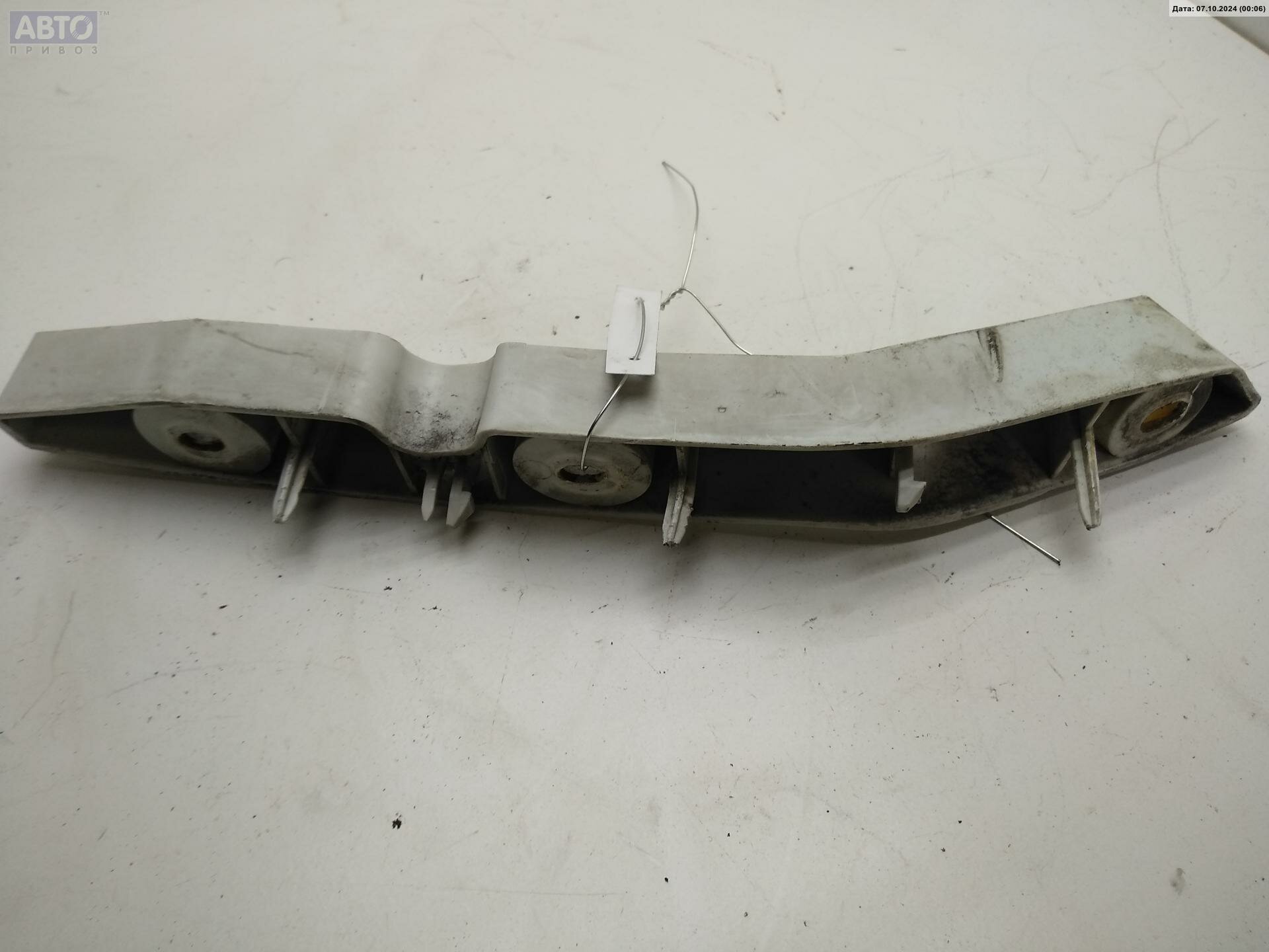 Кронштейн бампера переднего Ford Focus 2 (2004-2010)