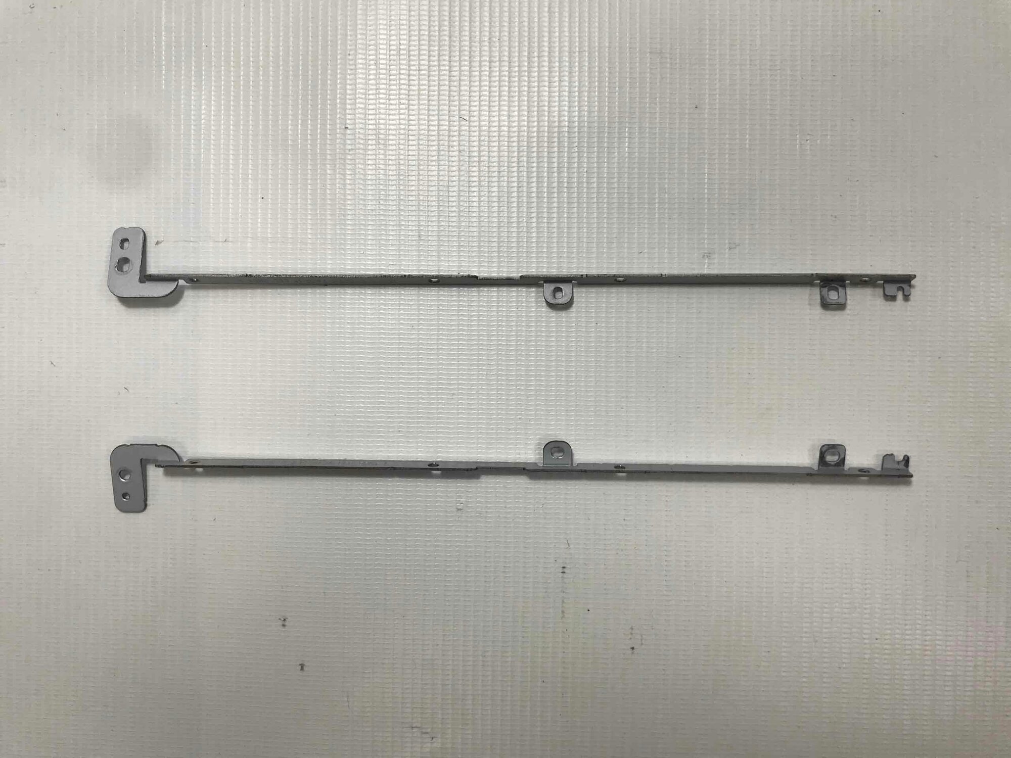 Петли для Samsung R440