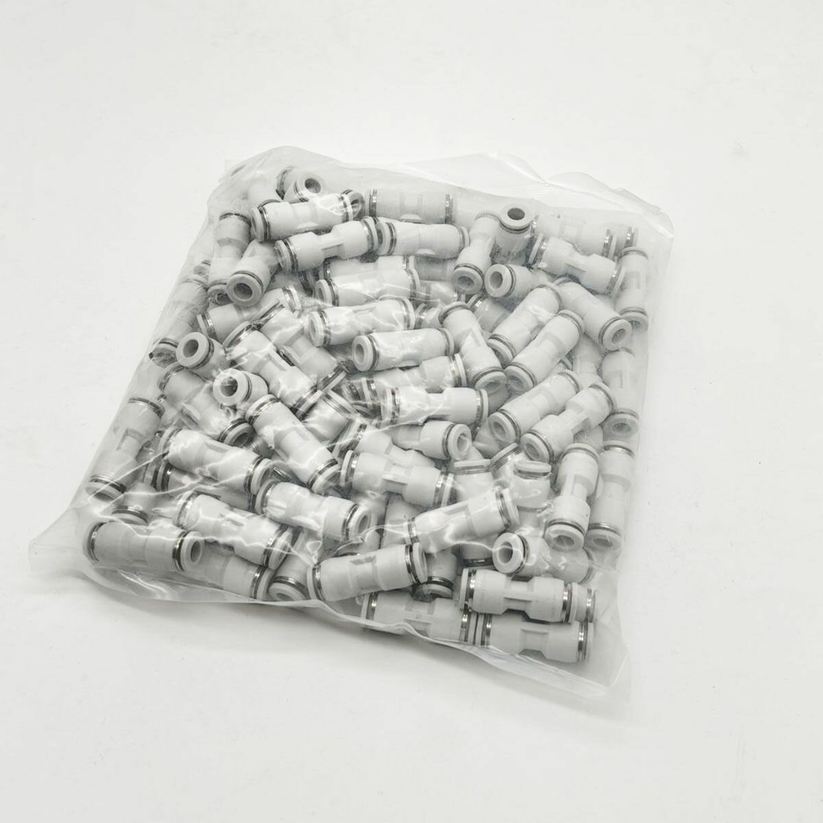 Фитинги цанговые прямые 6 мм упаковка100 штук