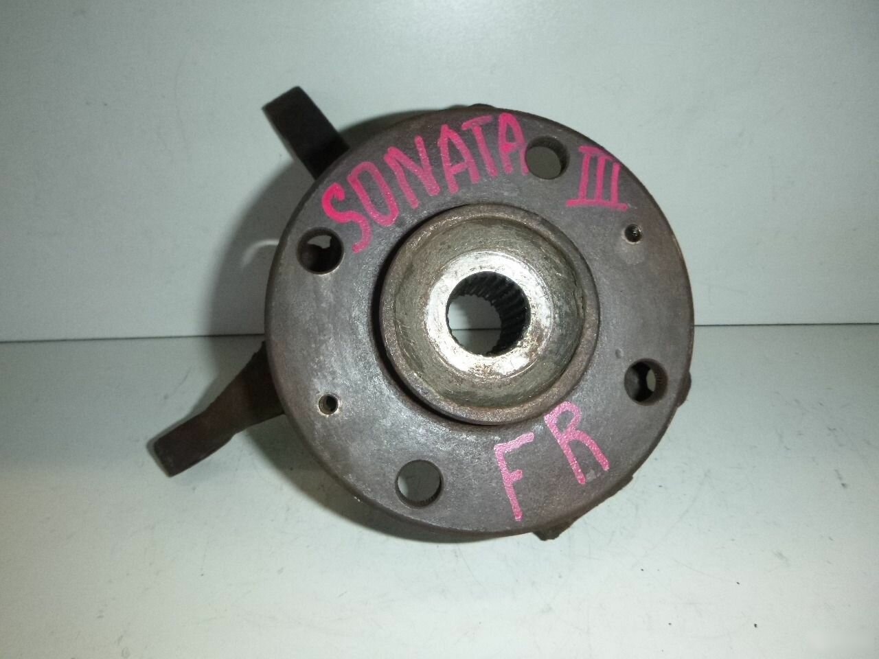 Кулак поворотный передний правый Hyundai Sonata III (1993—1996) 5171534100