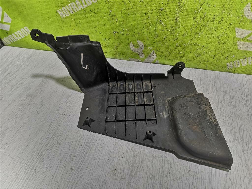 Пыльник двигателя LADA Granta 2011+