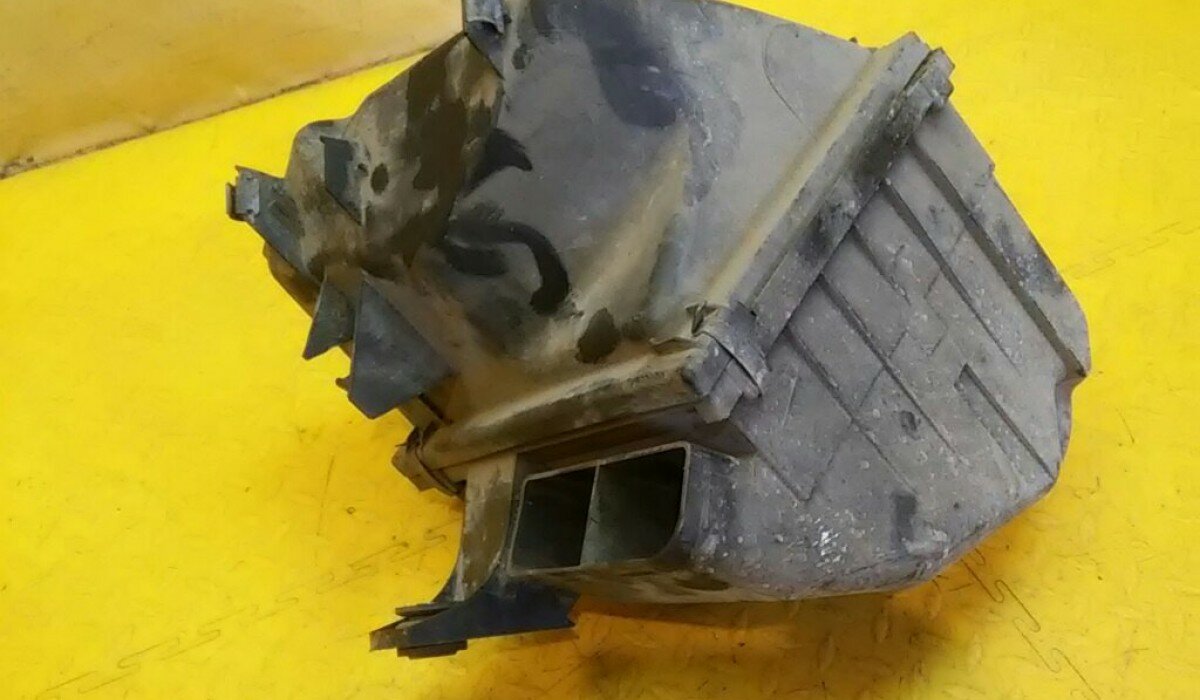 Корпус воздушного фильтра Octavia (A5 1Z-) Skoda 078133837AF