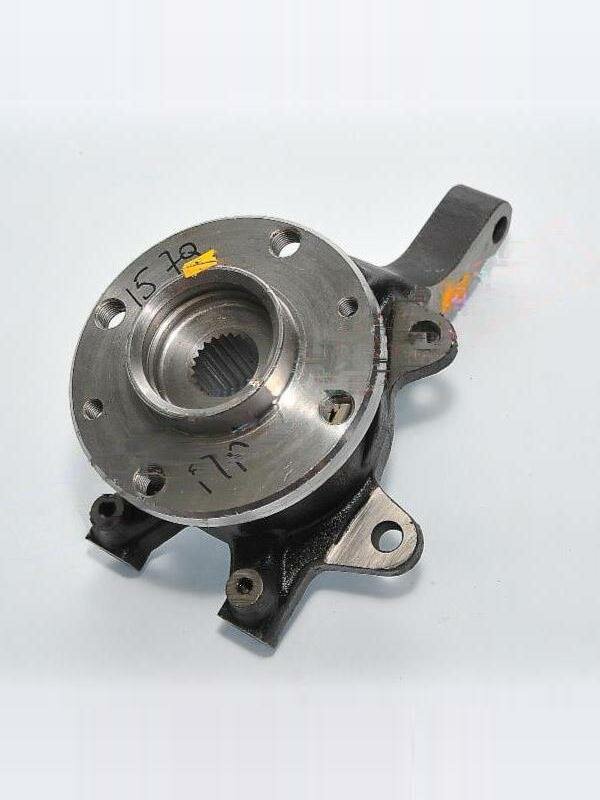 Кулак поворотный ВАЗ 2114,2115,2109,21099,2110,2111,2112, правый, с подшип. и ступицей, 2108-3001014