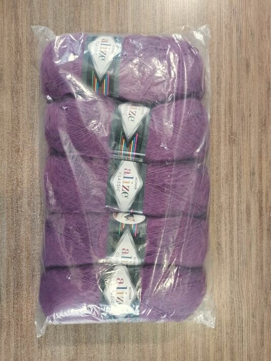 Мохер классик (Mohair classic NEW) упаковка 5 мотков 100 г. 200 м. 25% мохер 24% шерсть 51% акрил цвет 169 роза