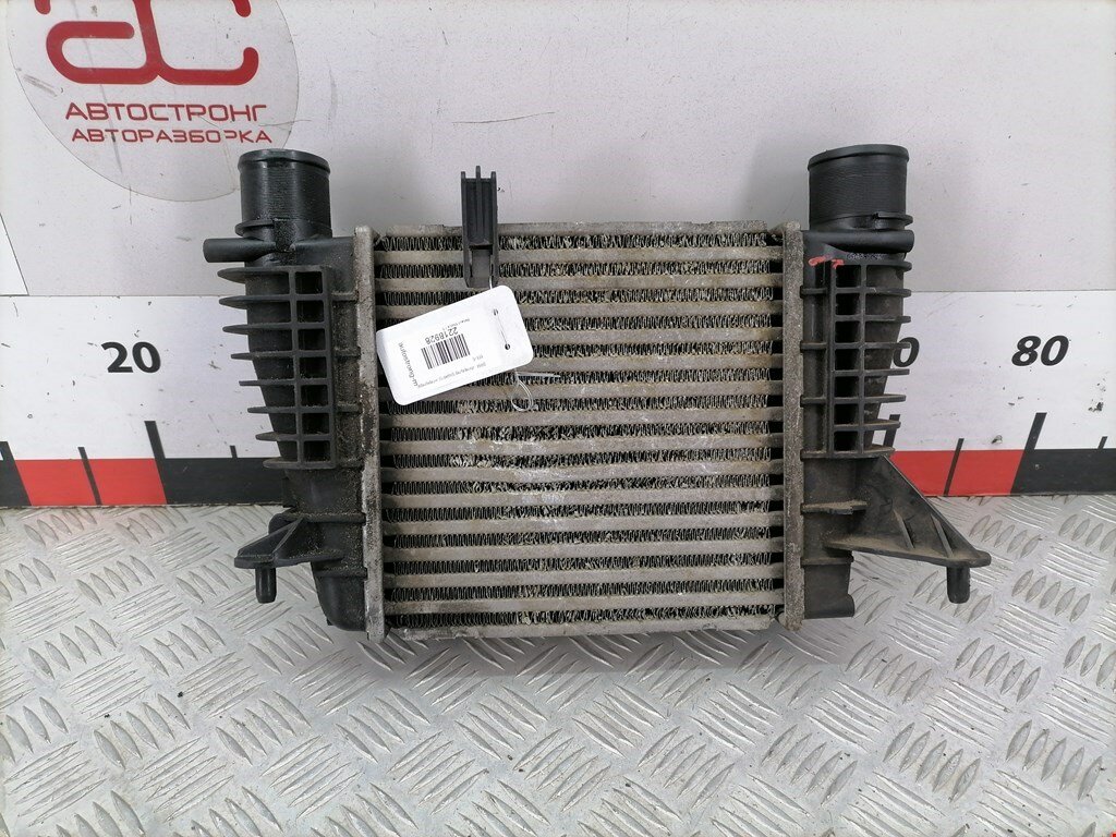 Интеркулер (радиатор интеркулера) Renault Modus 8200471888 арт. 2218928