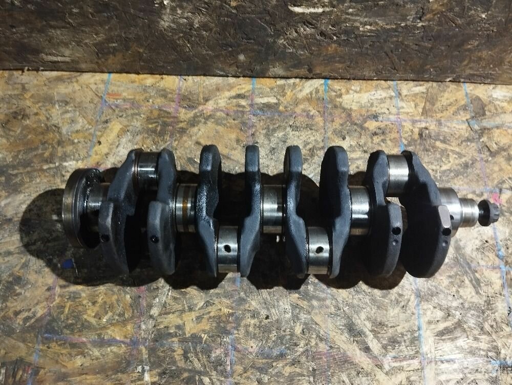 Коленвал VW Passat B3 Б/У с пробегом