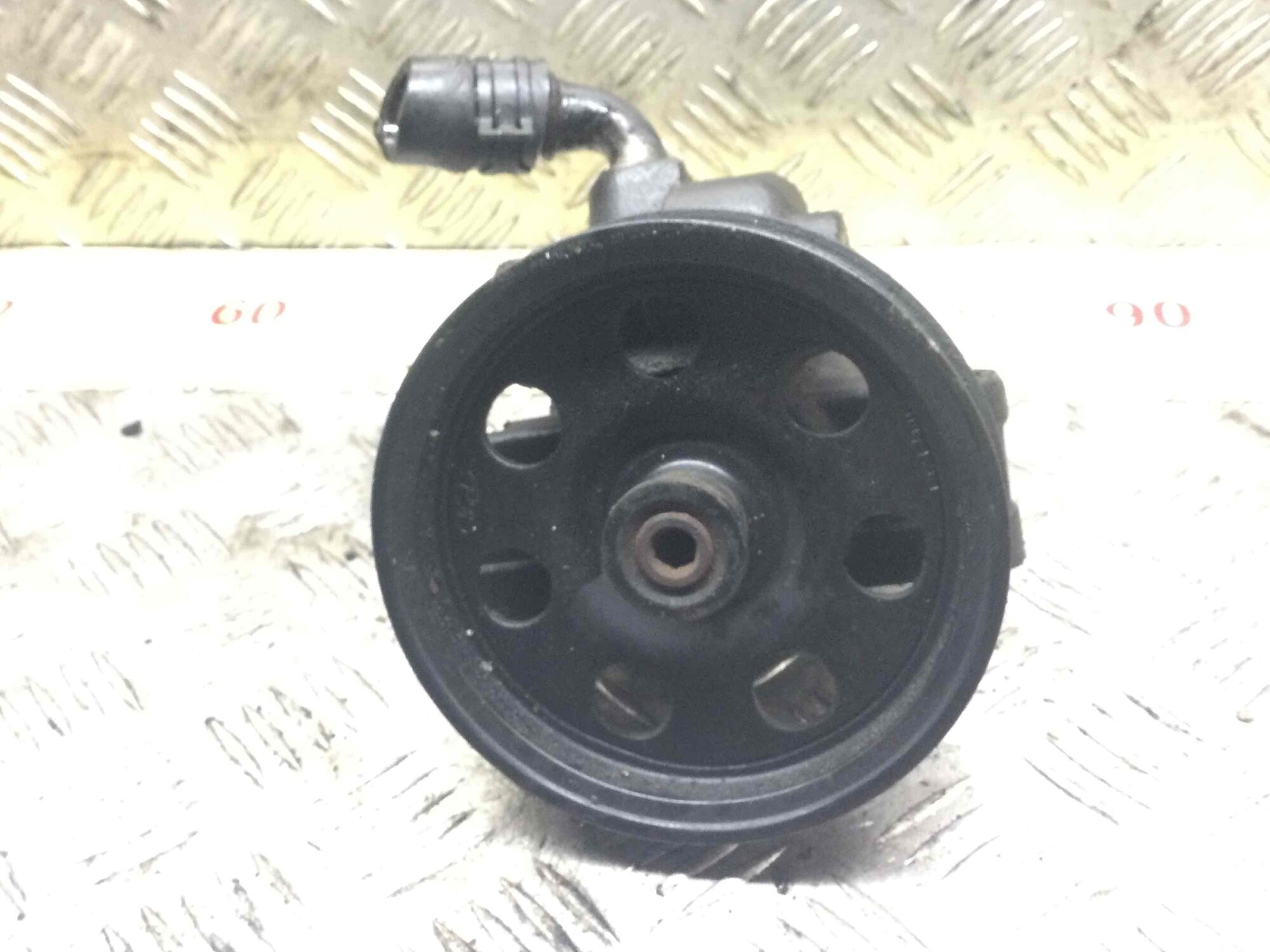 Б/У Насос гидроусилителя руля Ford Focus 1 поколение [рестайлинг] (2001-2005) 2004 г.