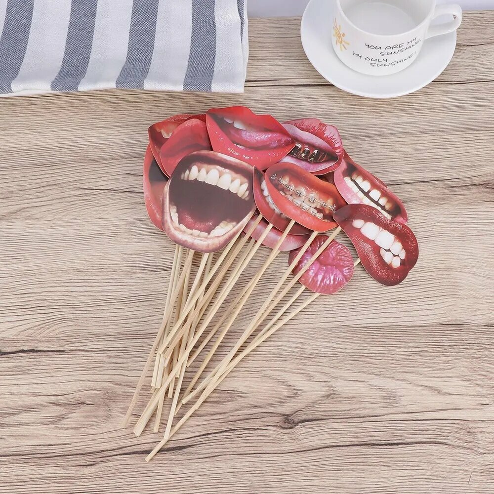 Набор из 20 фотобутафорий красные губы для вечеринки и фотосессий