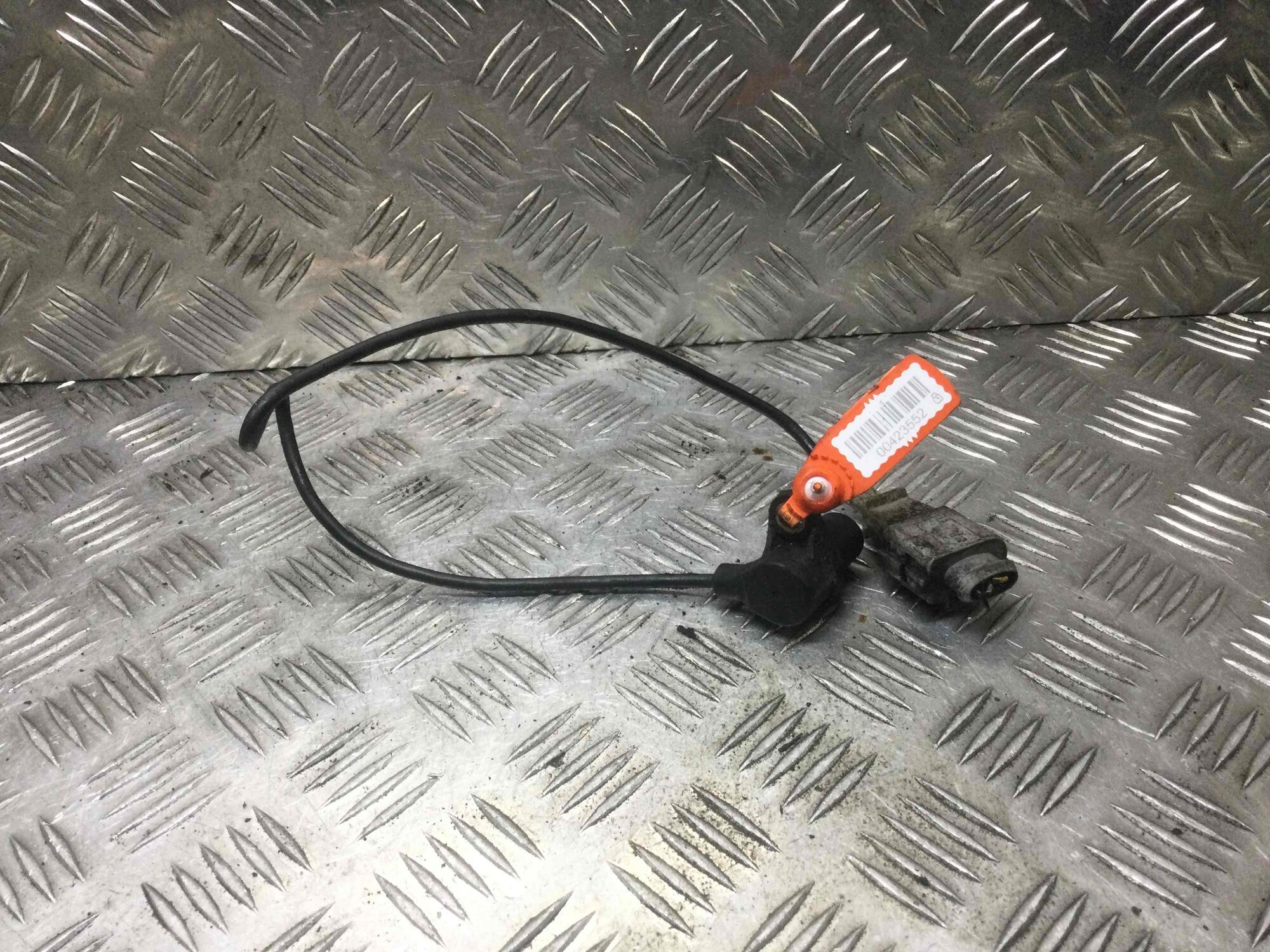 Б/У Датчик коленвала Volkswagen Golf 4 поколение (1997-2004) 2000 г.