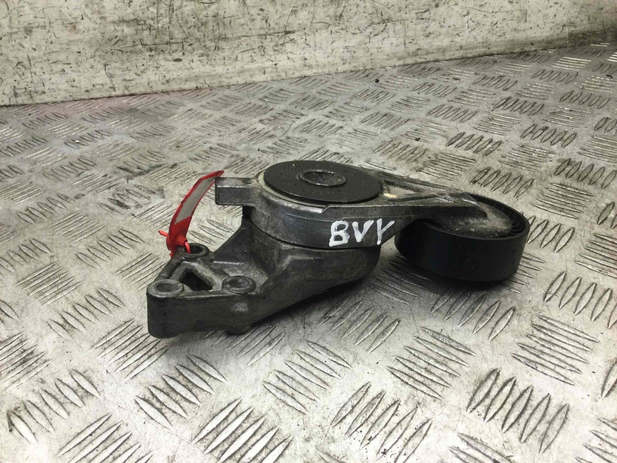 Б/У Натяжитель ремня генератора Volkswagen Passat B6 (2005-2010) 2006 г.