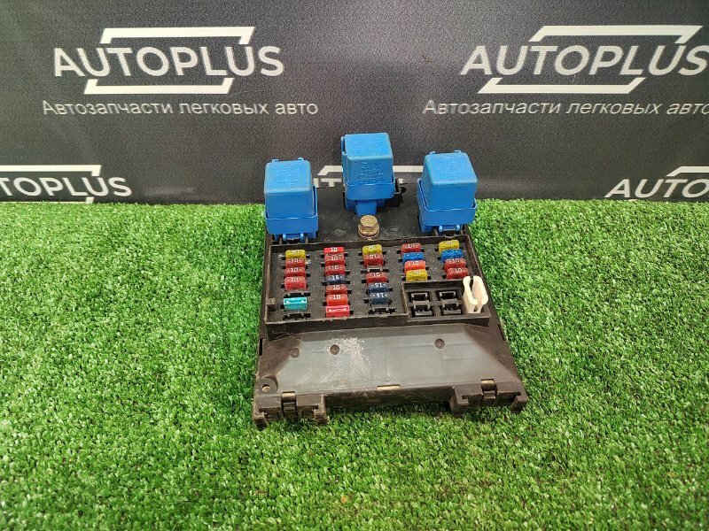 Блок предохранителей