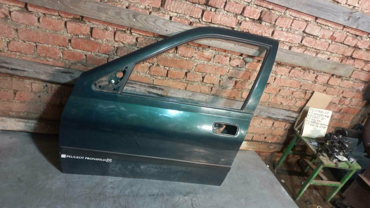 Дверь передняя левая Peugeot 406 рест. 2000