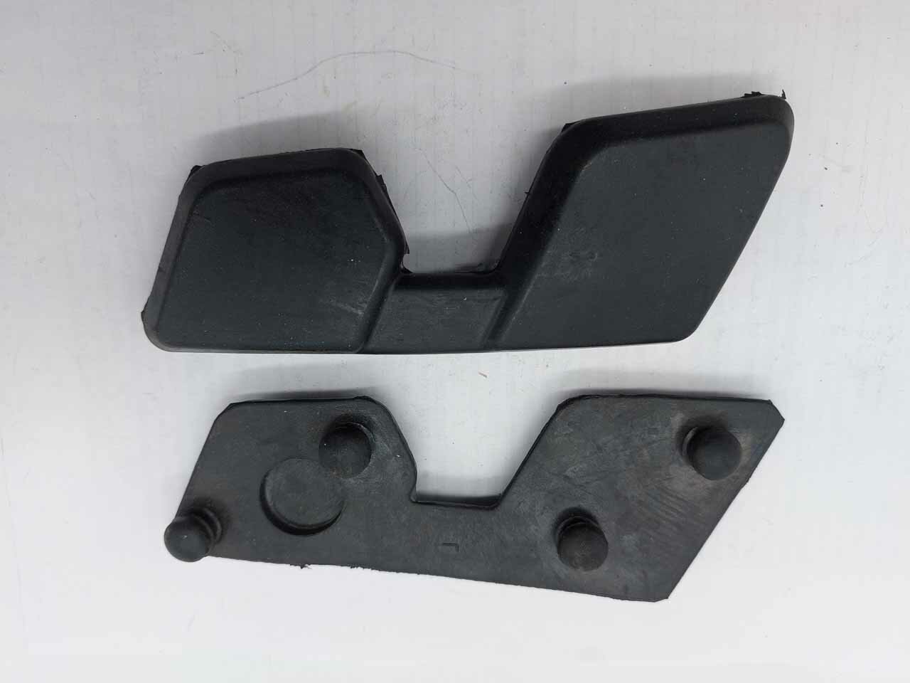 Накладки резиновые заднего облицовочного пластика (крыла) на мотоцикл BARS, ENDURO, XR250