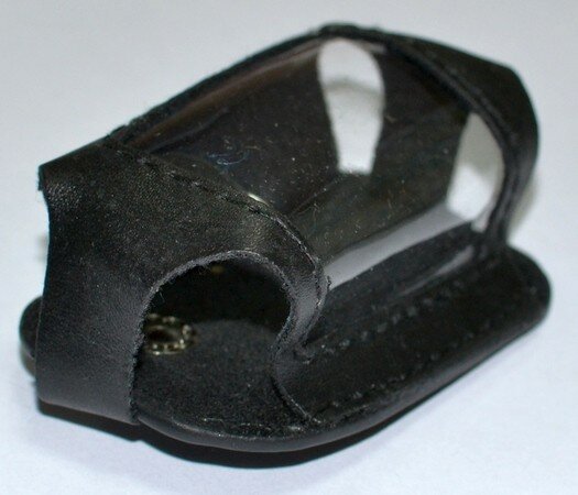 Чехол брелока Tiger Shark TS3912 кожа, черный