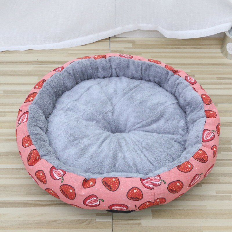 Мягкий коврик Sweet Heart Strawberry для кошек Круглый, малый размер, диаметр 34 см, подходит для животных до 1 кг