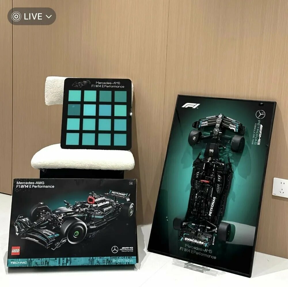 Рамка для отображения LEGO Mercedes-AMG F1 W14 E Performance 42171, настенная панель для модели Формулы-1 — фото 1