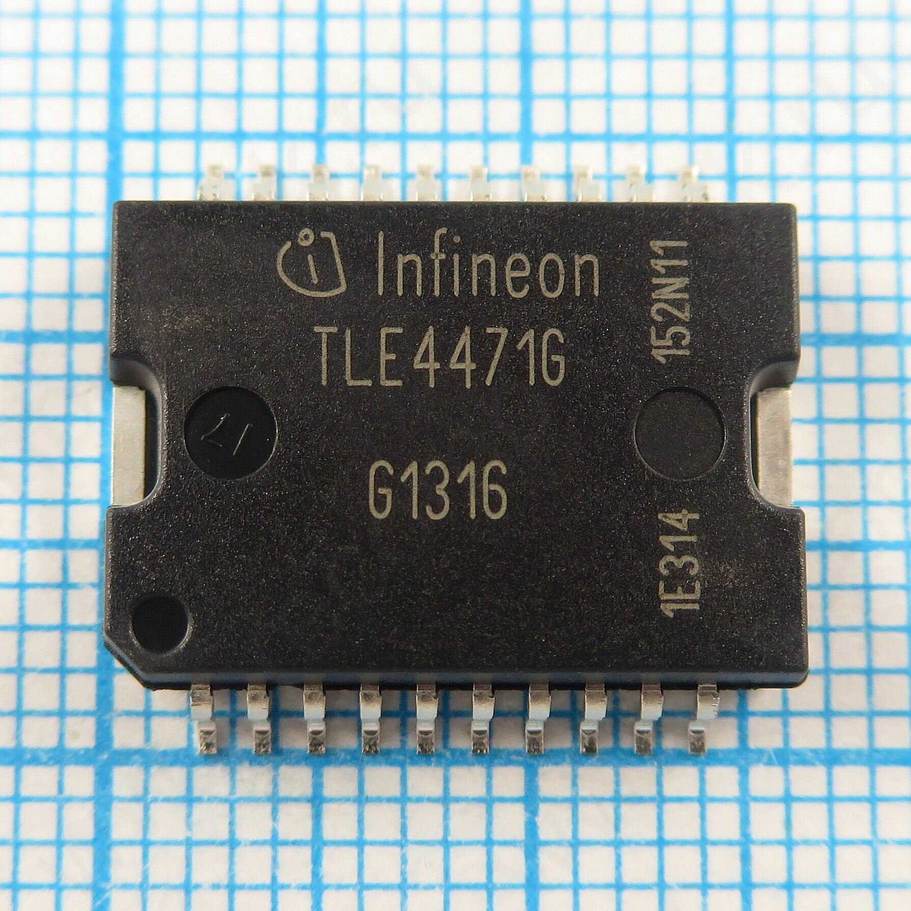 TLE4471G - Микросхема используется в автомобильной электронике