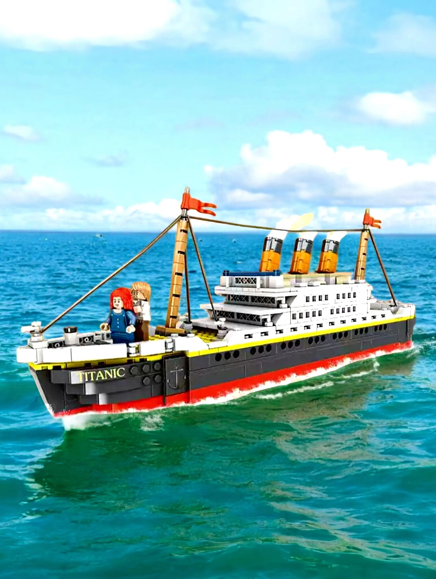 Конструктор "Титаник" Корабль 586 Деталей 2 Фигурки ( игровой набор Titanic / пароход подарок для Девочек и Мальчиков )