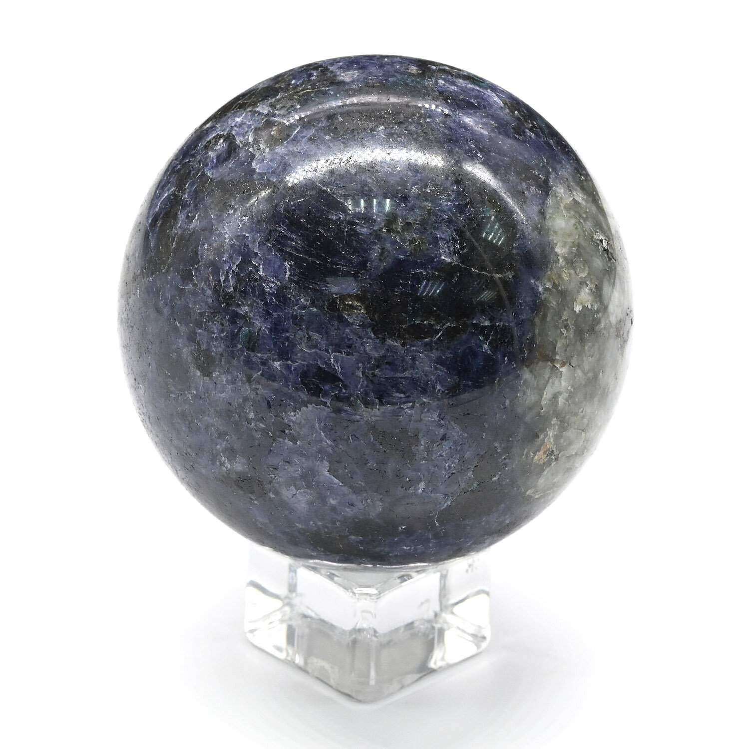 Шар из иолита (кордиерит) диаметр 66мм .