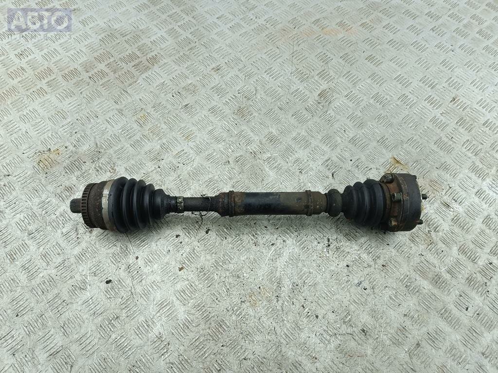 Полуось передняя правая Volkswagen Passat B5+ (GP)