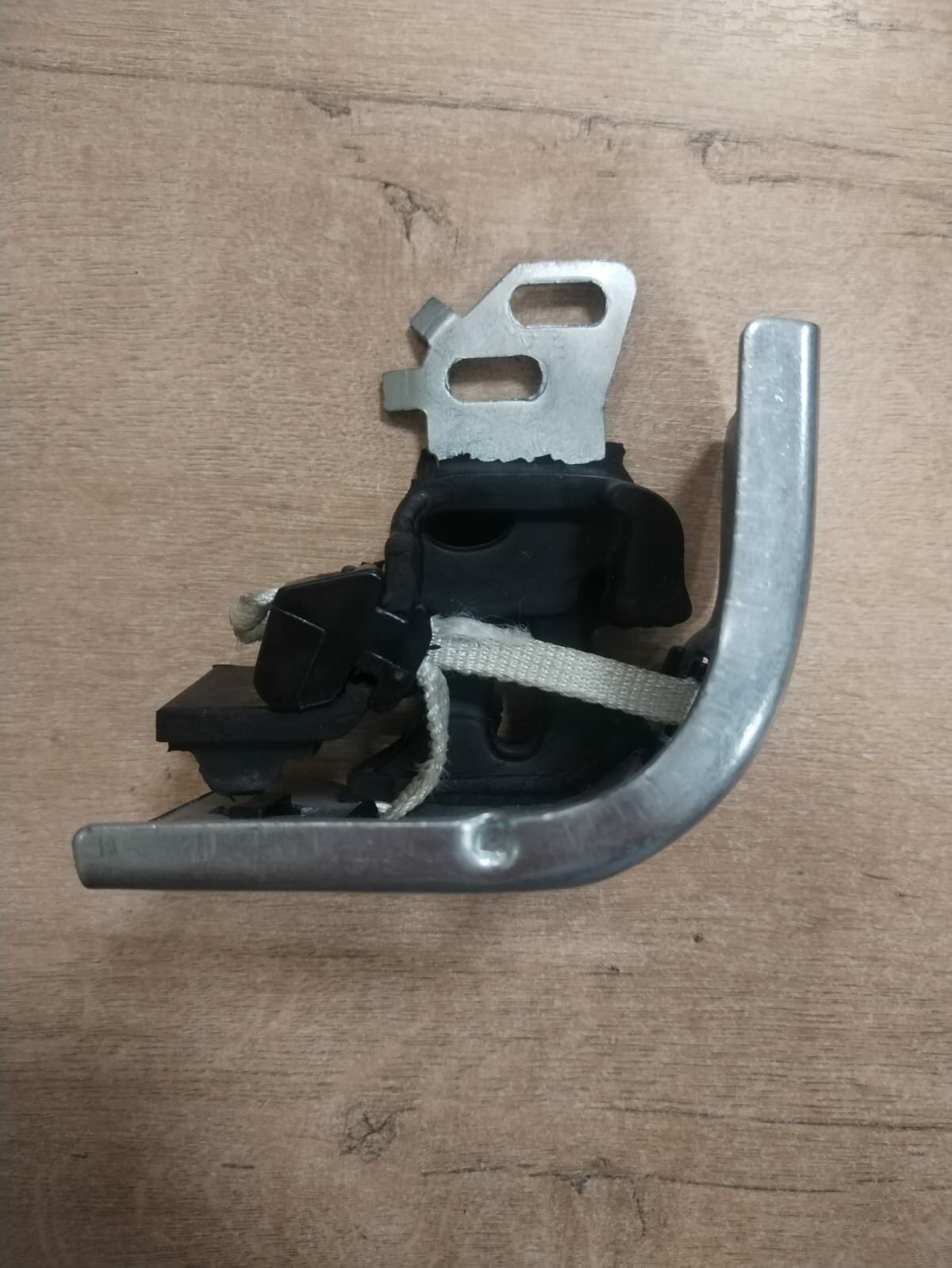 Кронштейн глушителя Рено Megane 2 aslyx