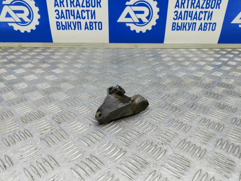 Б/У Кронштейн генератора Chevrolet Cruze / Шевроле Круз 1.6 F16D3 109 Л.С. седан 2010