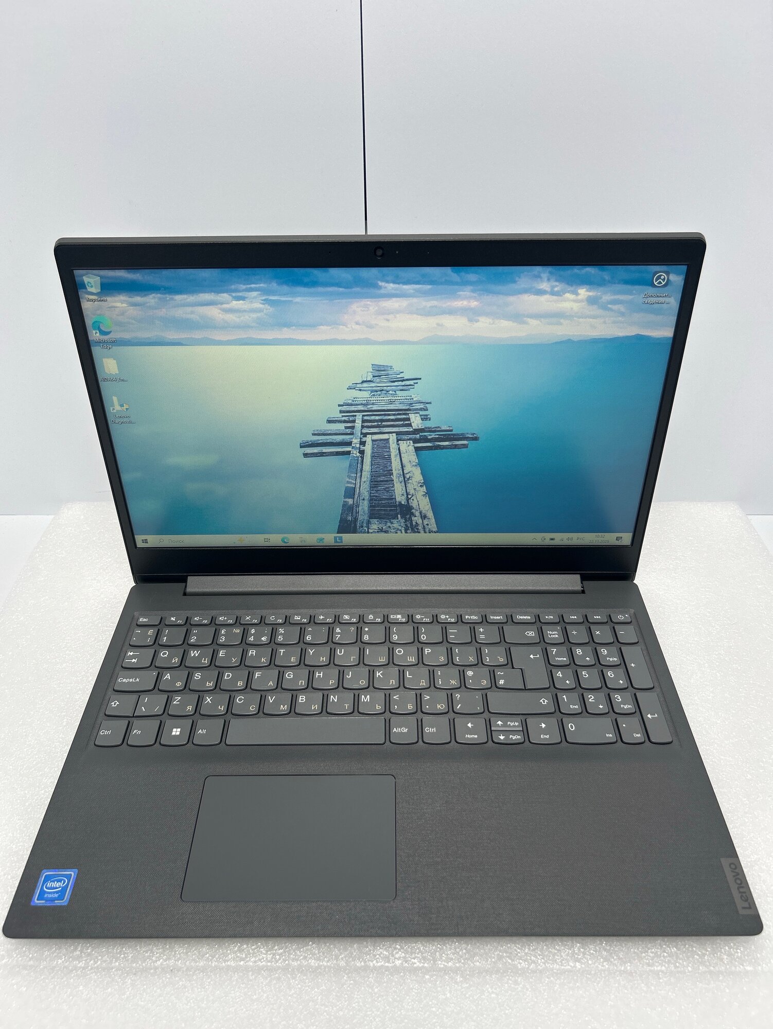 Ноутбук Lenovo V15 IGL 15.6"/Intel Pentium Silver N5030/RAM 4GB/SSD 256GB/Intel UHD Graphics 605/1366x768/TN/Windows 10/Подсветка кл-ры: нет/Серый. Состояние: Уценка/дефект корпуса/ царапины на матрице