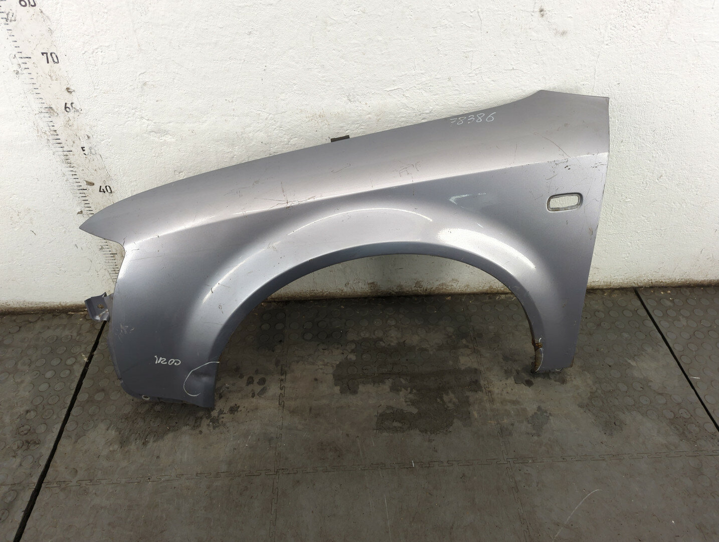 Крыло левое переднее Audi A4 (B6) Б/У