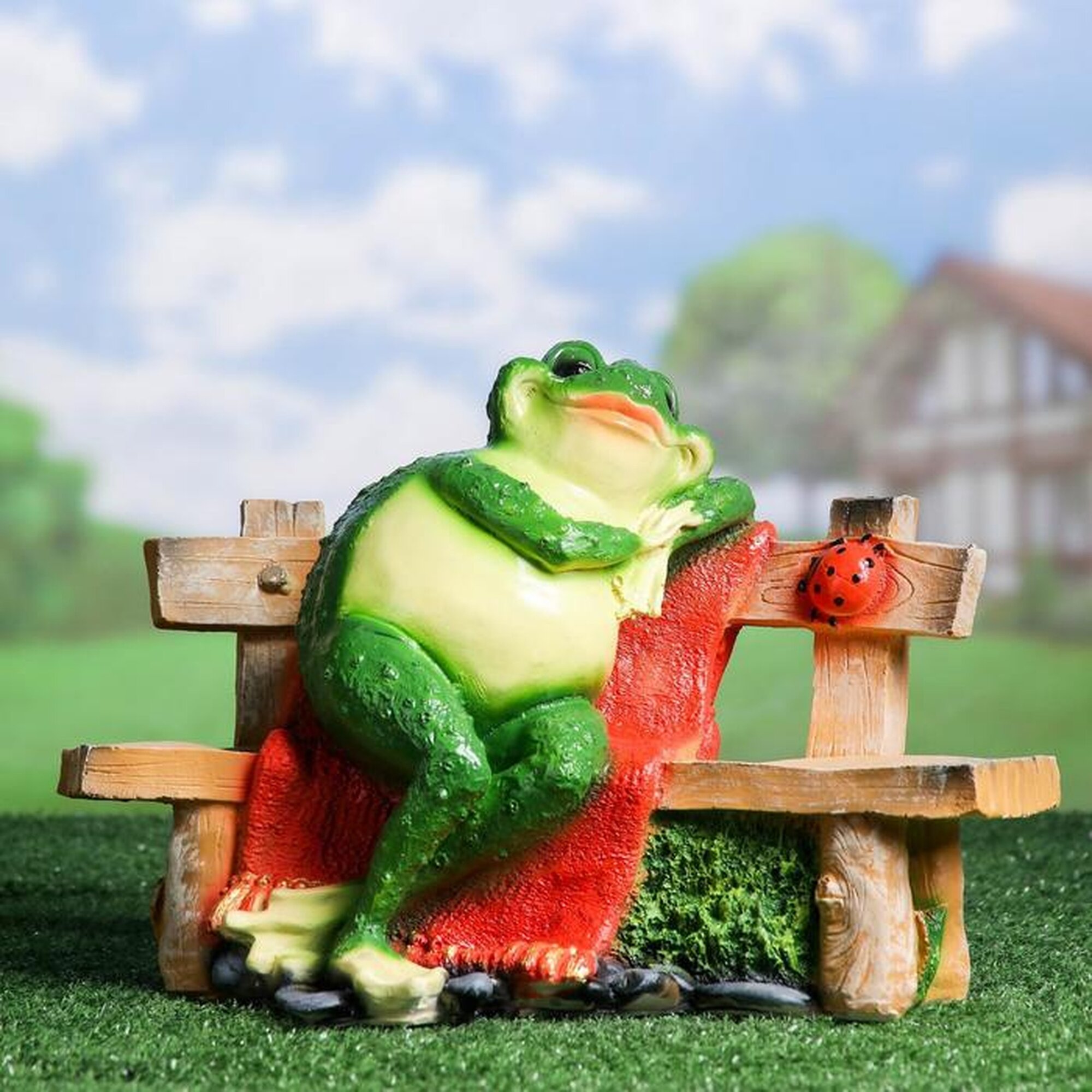 Садовая фигура Хорошие сувениры "Лягушка на лавочке сидит", 27х38 см