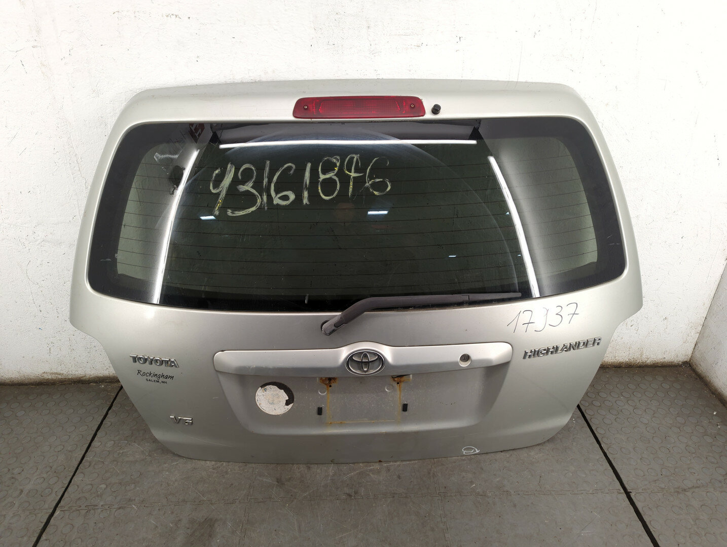 Крышка (дверь) багажника Toyota Highlander 1 Б/У