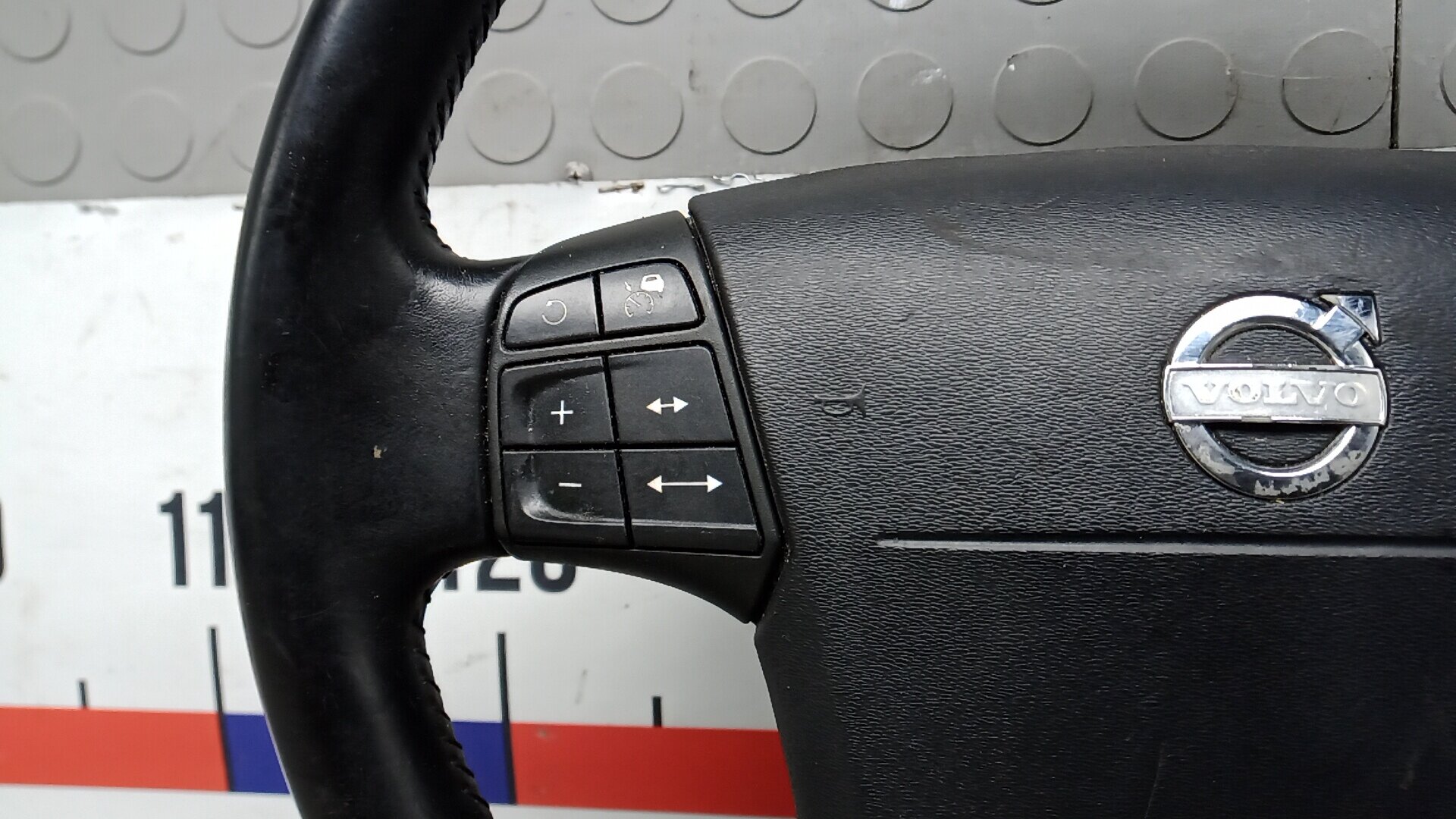 Руль VOLVO XC60 1 — фото 1