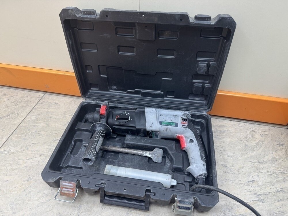 Перфоратор Electrolite П 1050 A00003405, 1050 Вт б/у, уценка