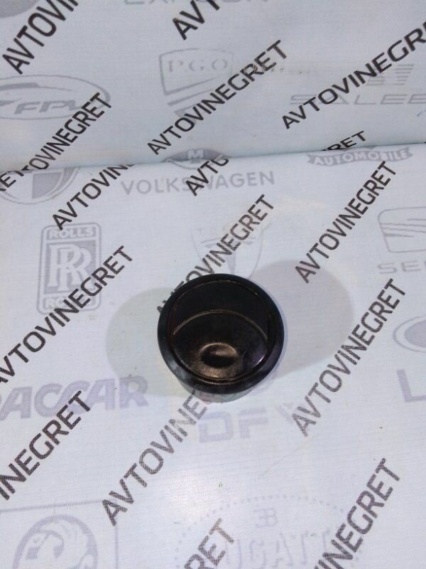 Дефлектор воздуховод Lada Granta Б/У с пробегом