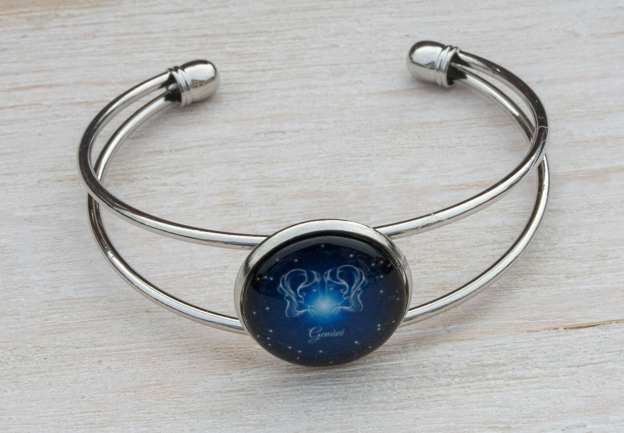 Жесткий браслет, стекло