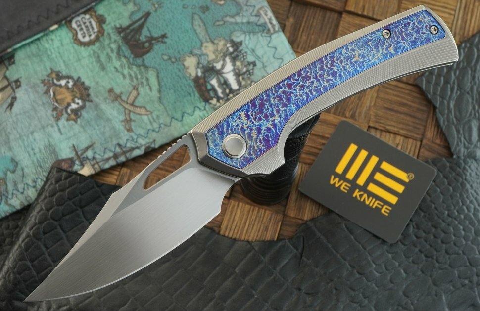 Лимитированный складной нож We Knife Nefaris, сталь CPM 20CV, ручной сатин, рукоять титан, 260 единиц