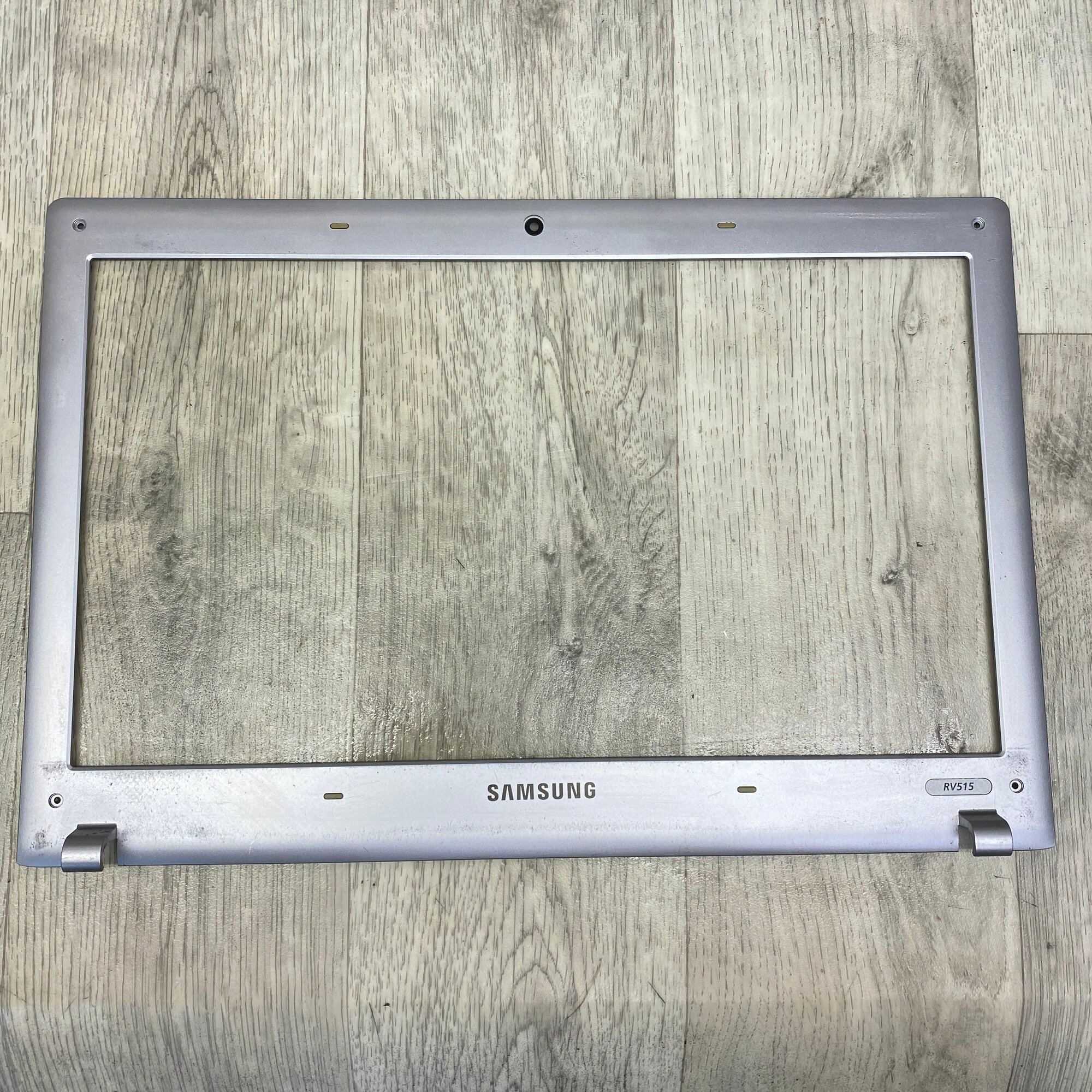 Рамка матрицы Samsung NP-RV515