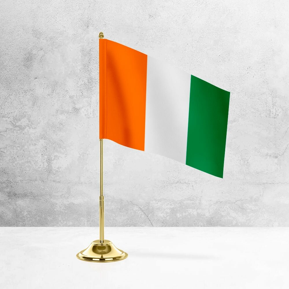 Настольный флаг Кот-д Ивуара на металлической подставке под золото