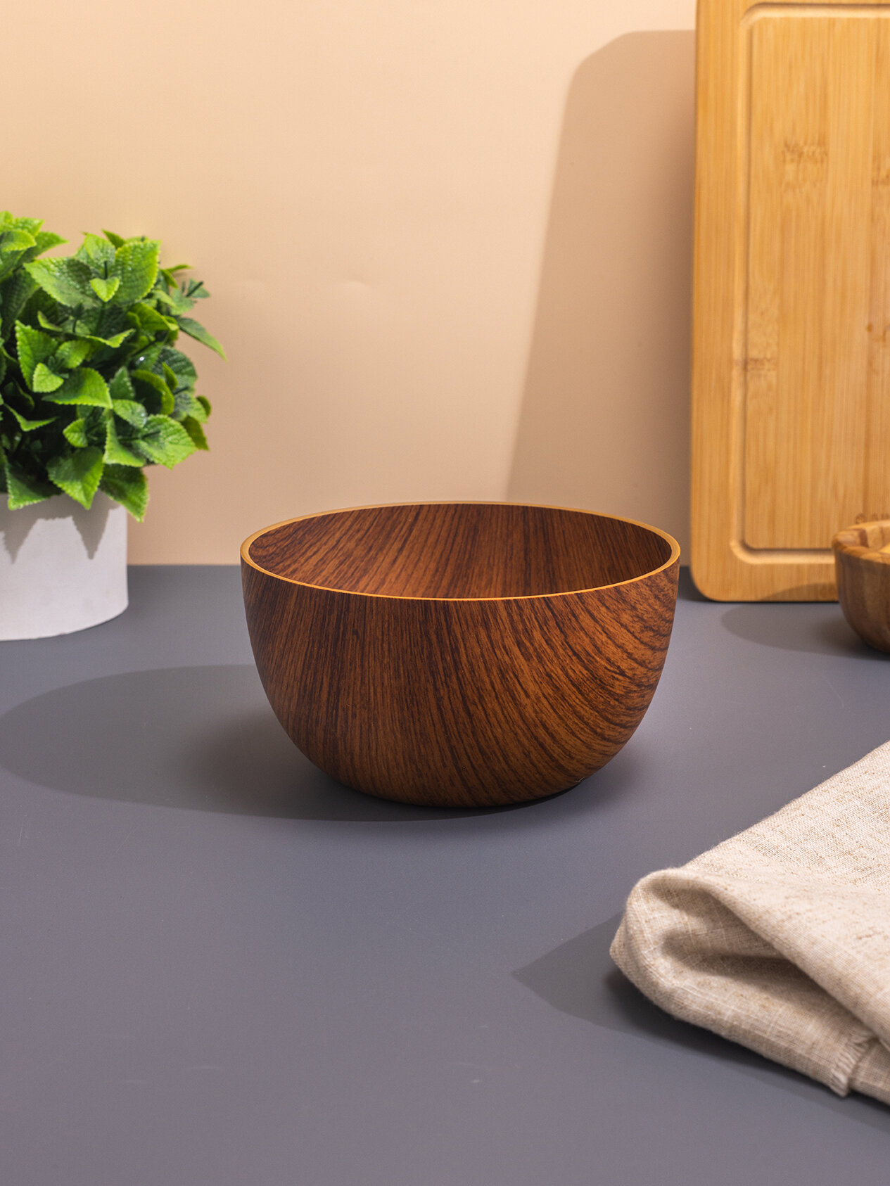 Салатник ATTRIBUTE "MADERA NOCHE", 16 см, круглый, пластик под дерево