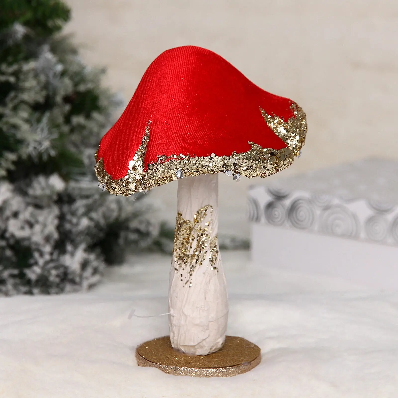 Фигурка новогодняя 'Сказочный грибочек' 12*12*18.5 см, красная с золотом