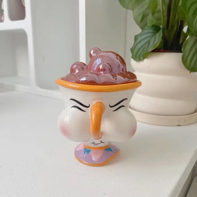 Эта керамическая кружка с крышкой в стиле мультфильма Disney «Красавица и Чудовище» — креативная кофейная кружка, которая подойдёт для молочного чая, офиса и дома. Отличный подарок для женщин и девочек.