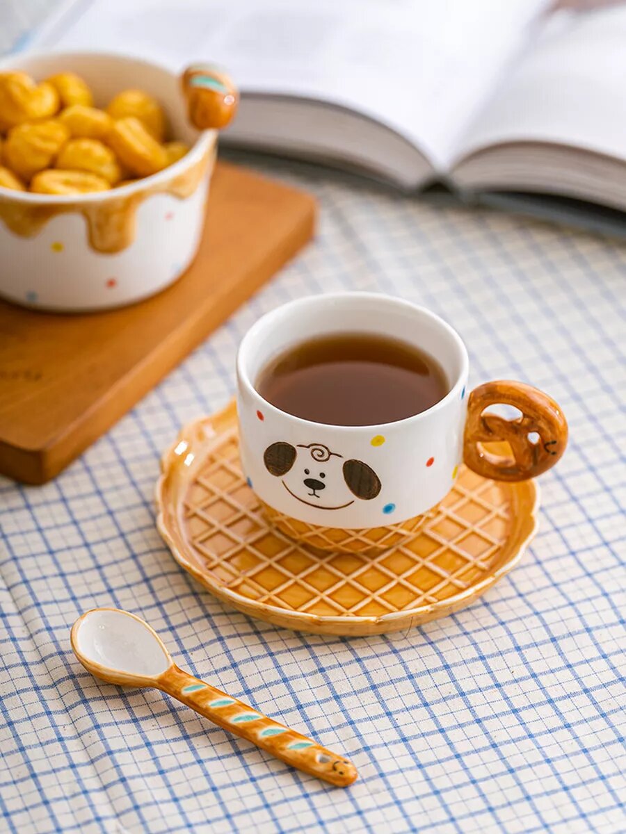 Чайная пара с собачкой и крендельком