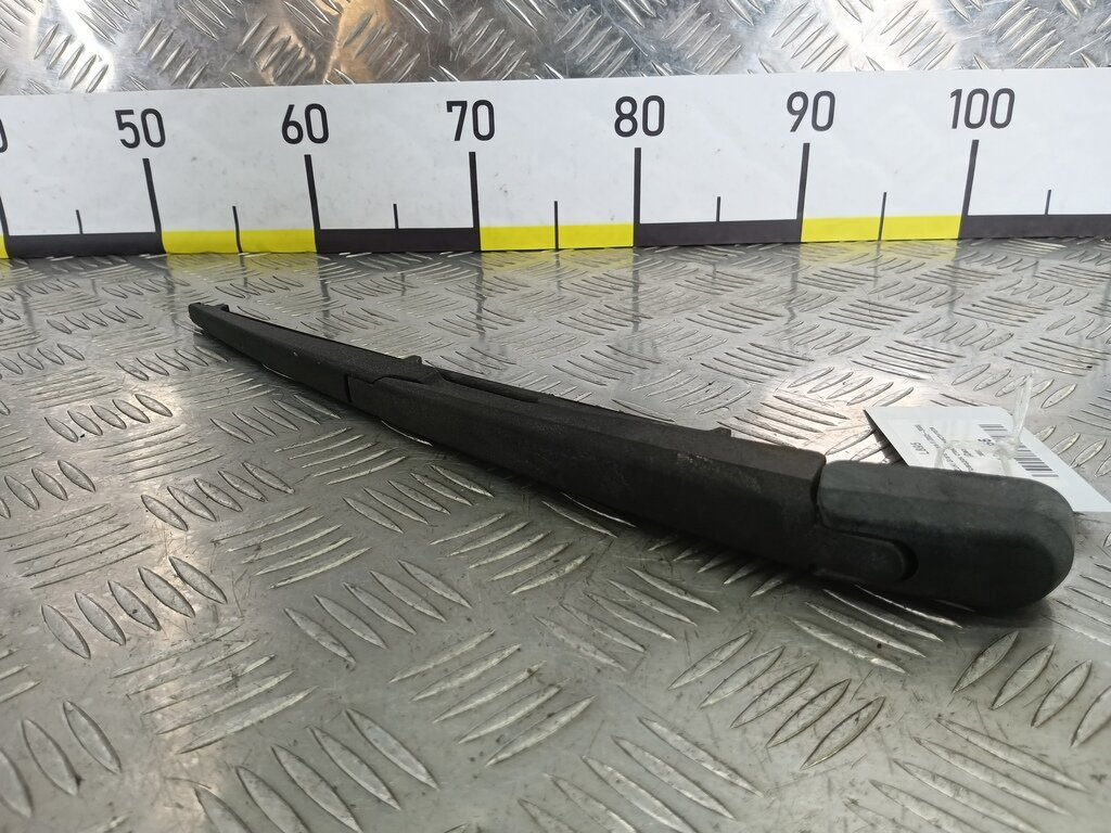 Поводок стеклоочистителя (Дворник) Б/У для SUZUKI Grand Vitara II (2005—2008) 3882165J00