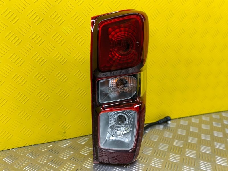 Фонарь задний правый ISUZU D-MAX III (2019-н. в) 2020