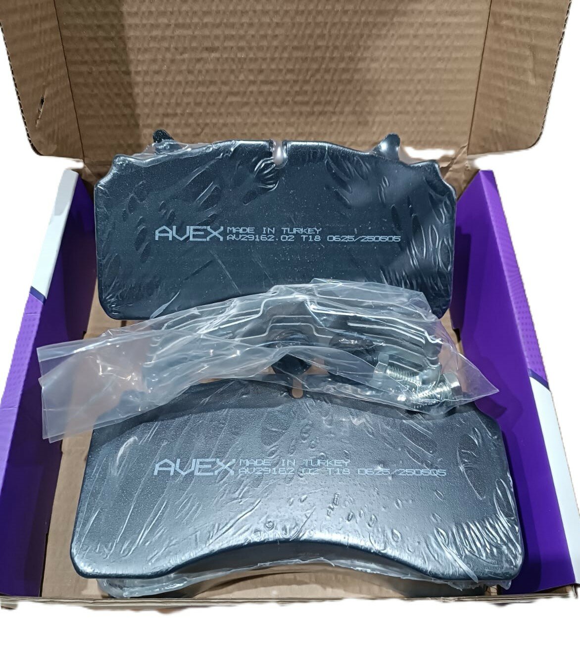 Колодки тормозные дисковые wabco pan 22-1, wabco maxx 22t, saf, schmitz (avex)