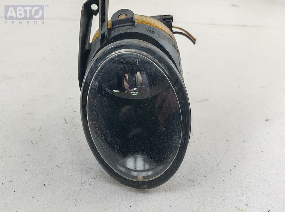 Фара противотуманная левая Volkswagen Passat B6