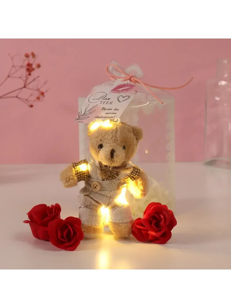 Набор подарочный Мишка, мыльные розы 5 шт 7х7х12 см