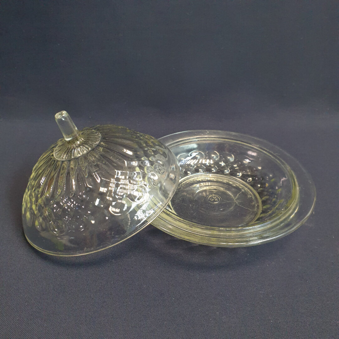 Масленка с крышкой 17 см, Уршельский СЗ, стекло. Винтаж, СССР.