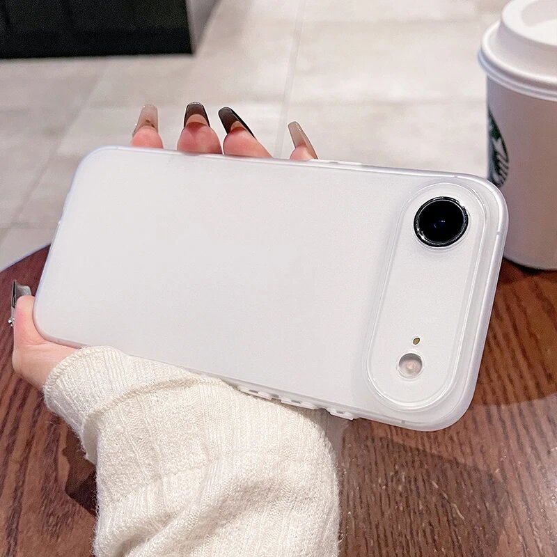 Белый чехол для iPhone Air 17
