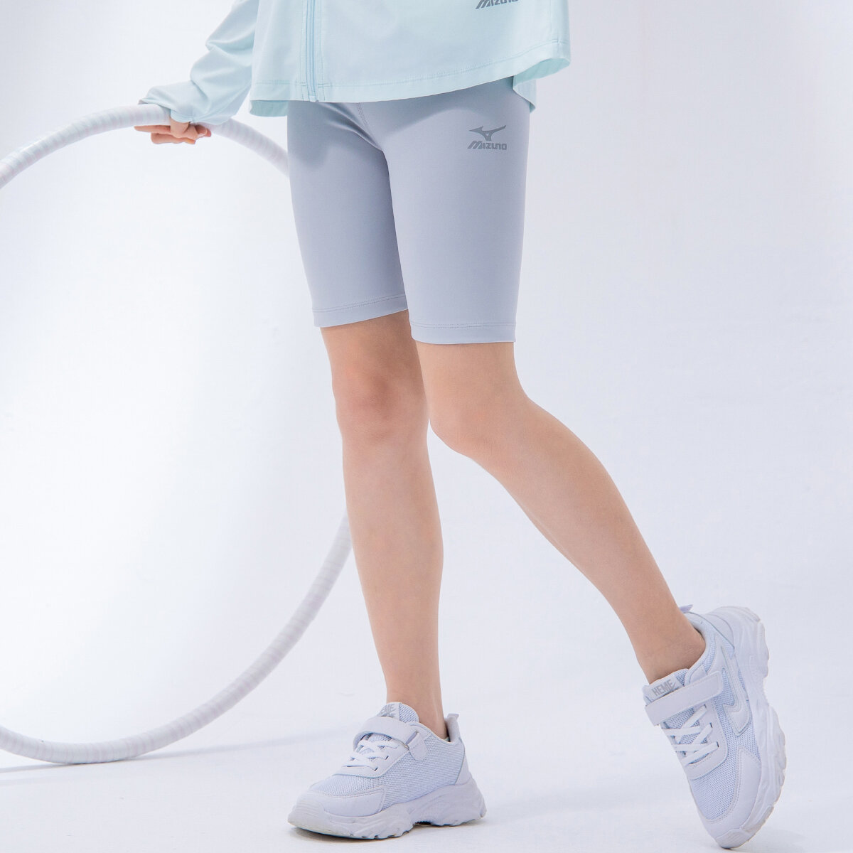 Шорты спортивные Mizuno Thin, комплект 1 шт., размер 150, серый — фото 1