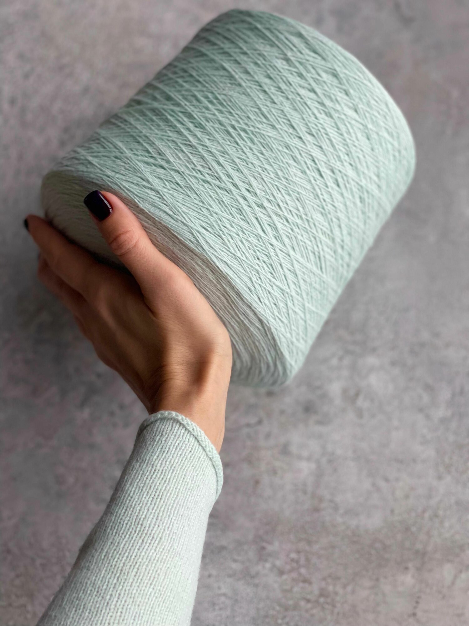 Пряжа для вязания, цвет мятный , 90% меринос, 10% як, 100г-800м